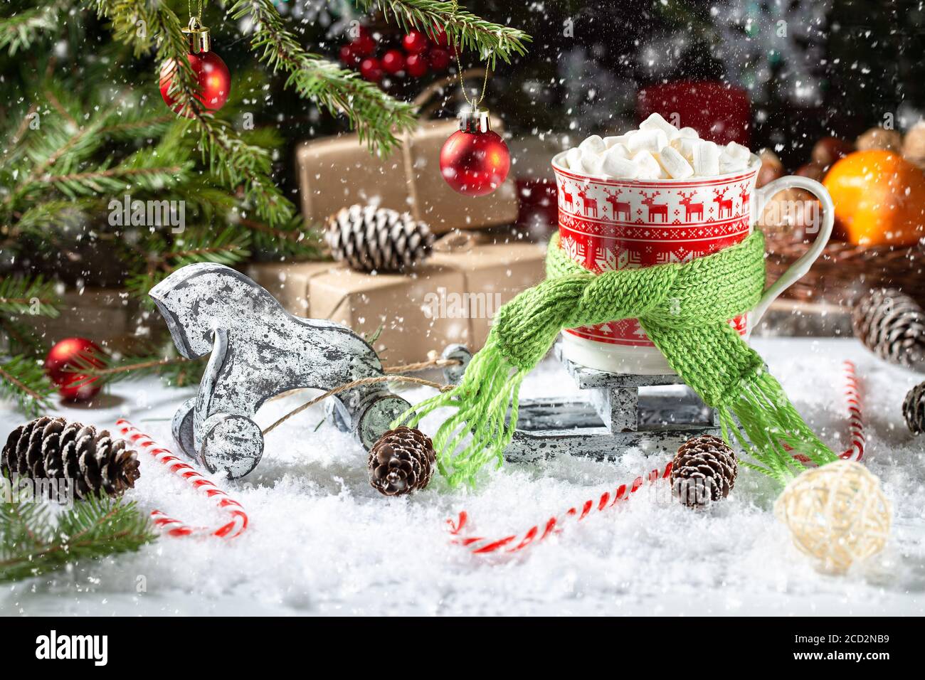 Marshmallow cones hi-res stock photography and images - Alamy