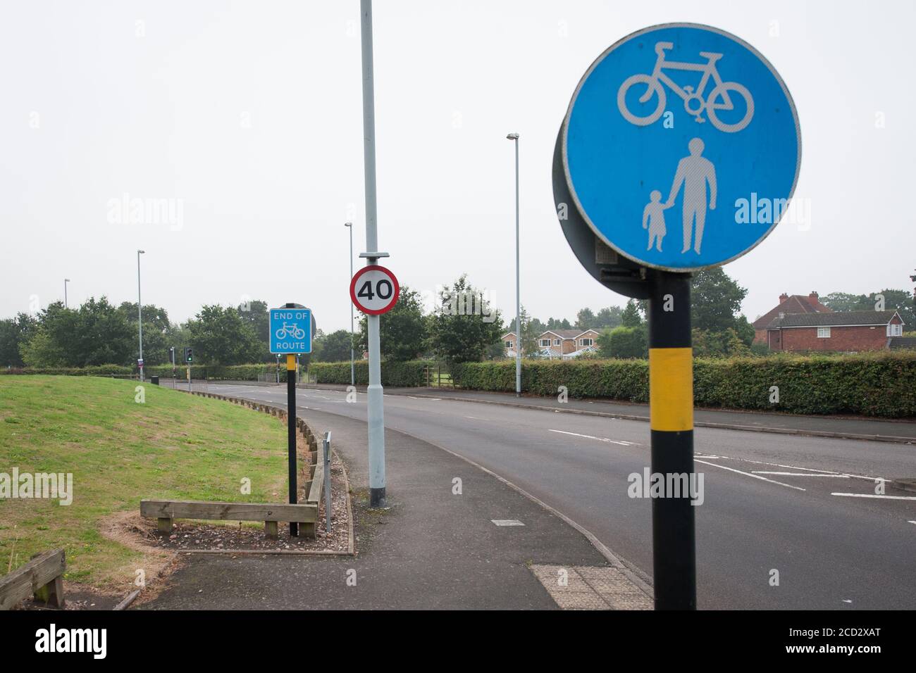 Shared use pavement and cycle path Stock Photo - Alamy