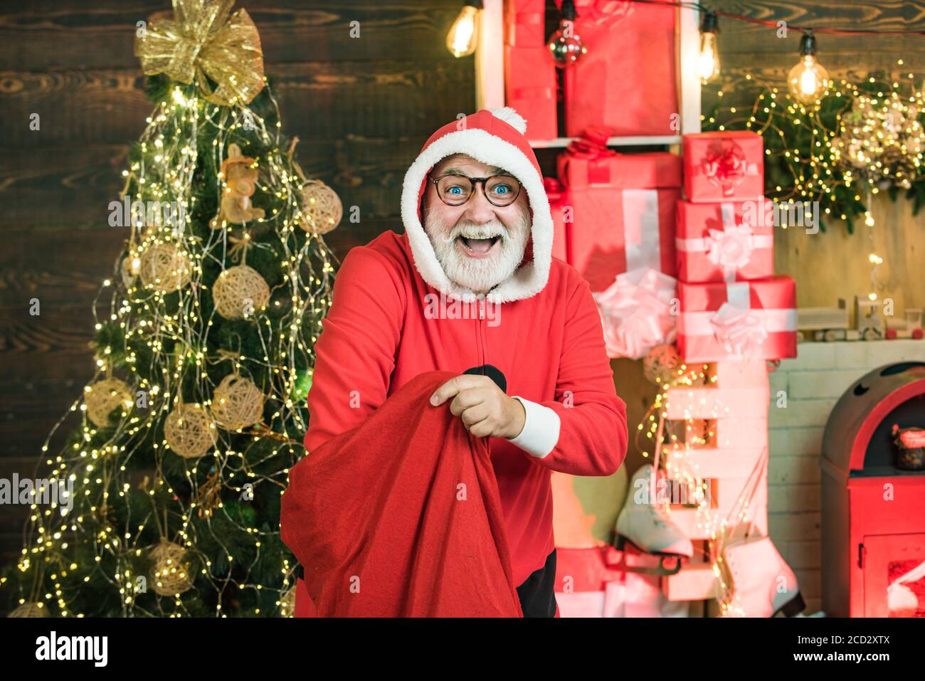 Handsome man dressed santa claus hi-res stock photography and images ...