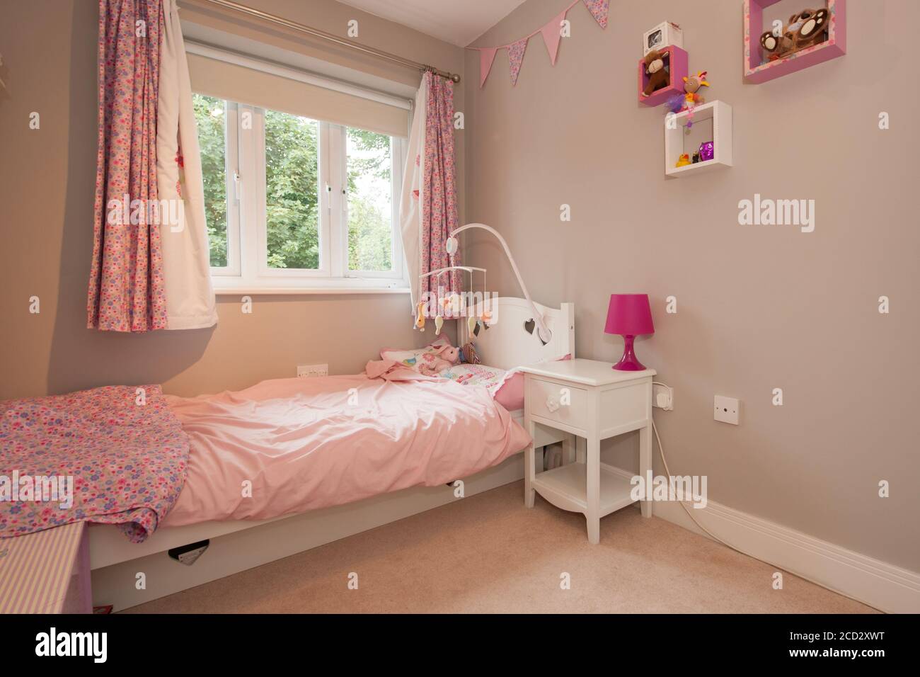 Messy bedroom pink hi-res stock photography and images - Alamy