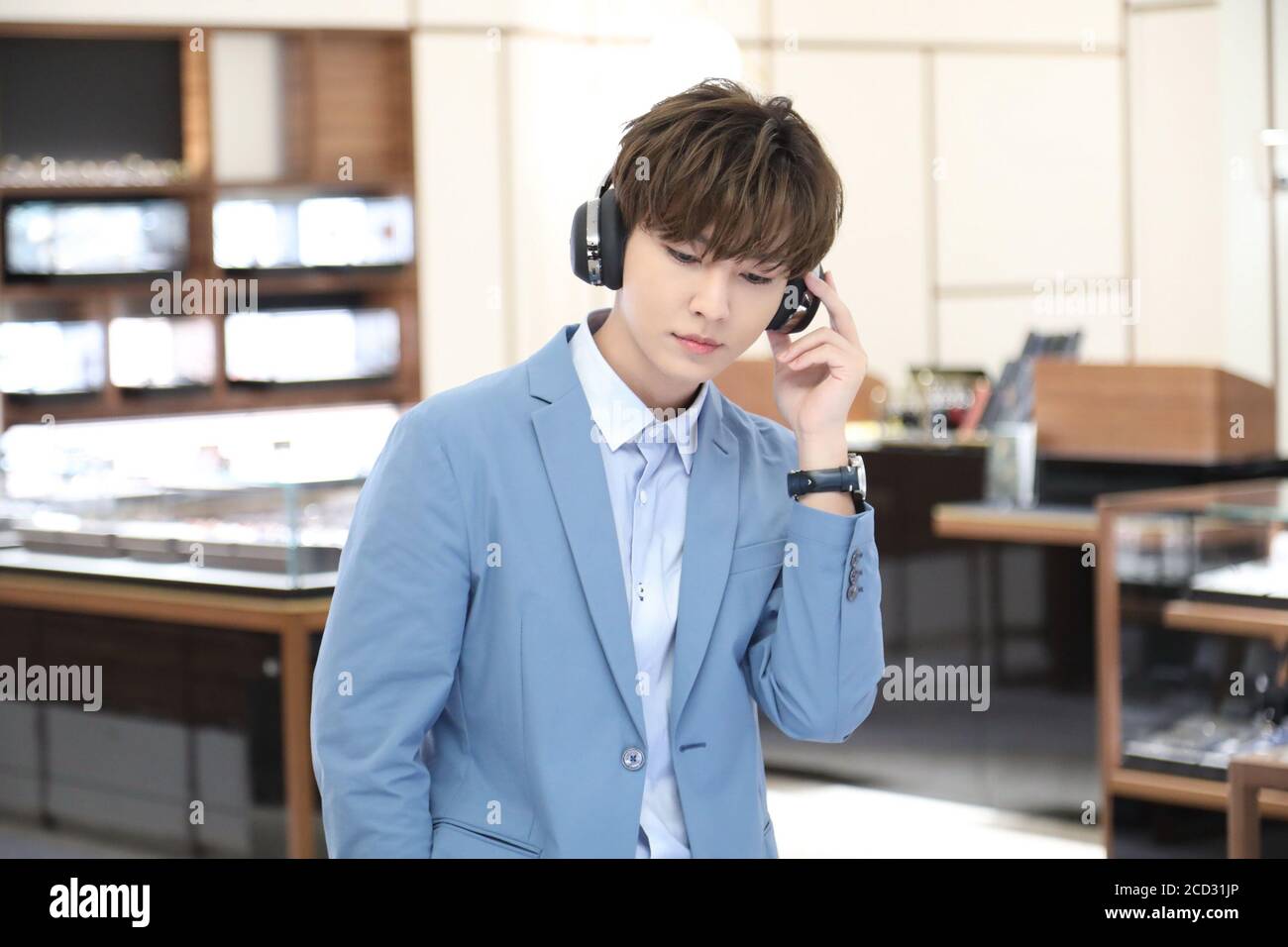 Taiwanese actor and singer Aaron Yan, who was one of the members of ...