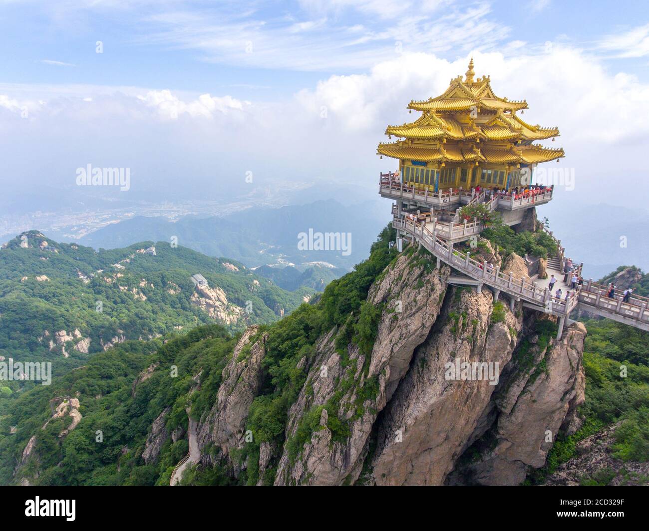 Laojun temple hi-res stock photography and images - Alamy