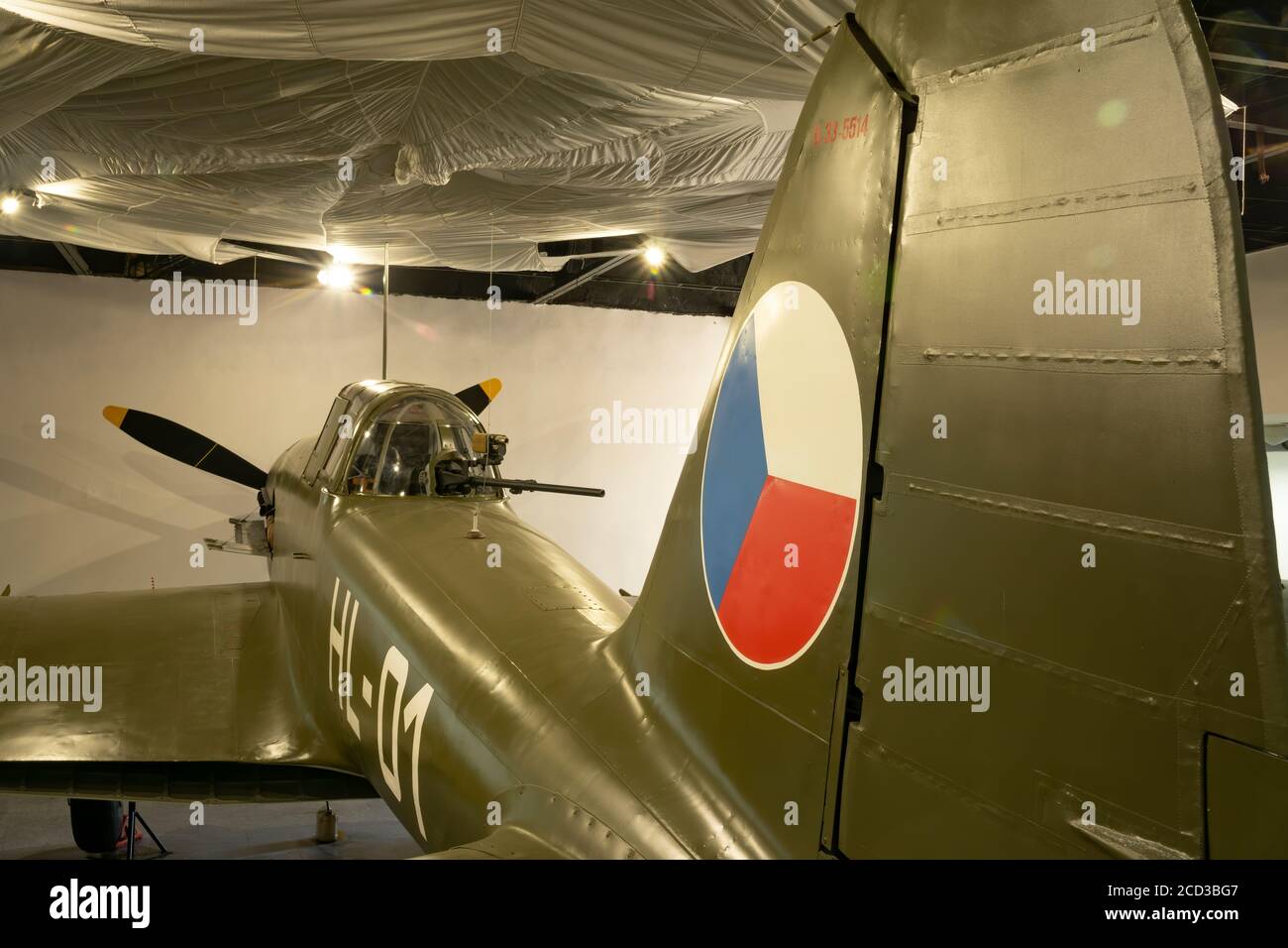 Army tank inside hi-res stock photography and images - Alamy