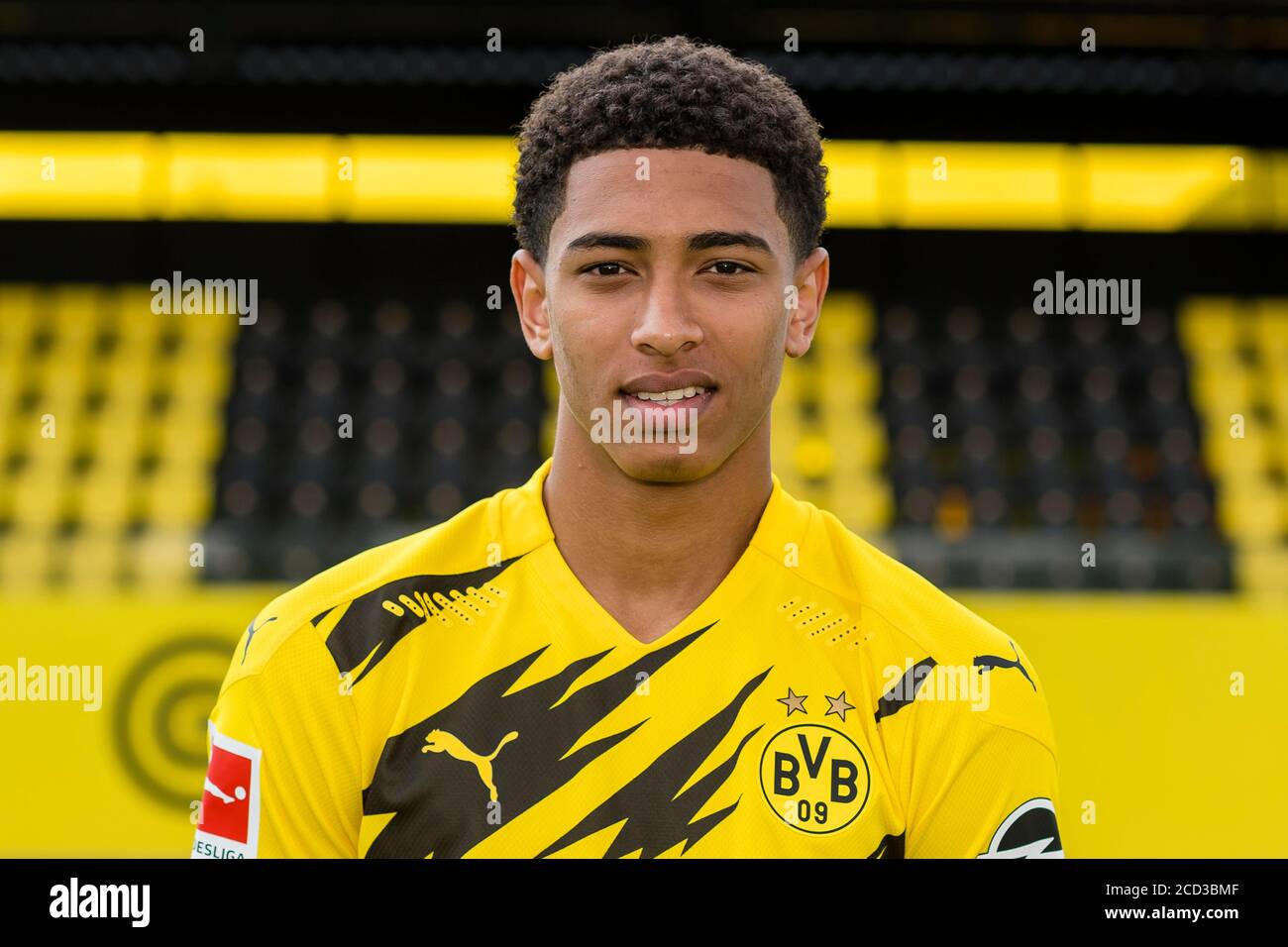 Team photo Borussia Dortmund, season 2020/2021, Jude Bellingham ...