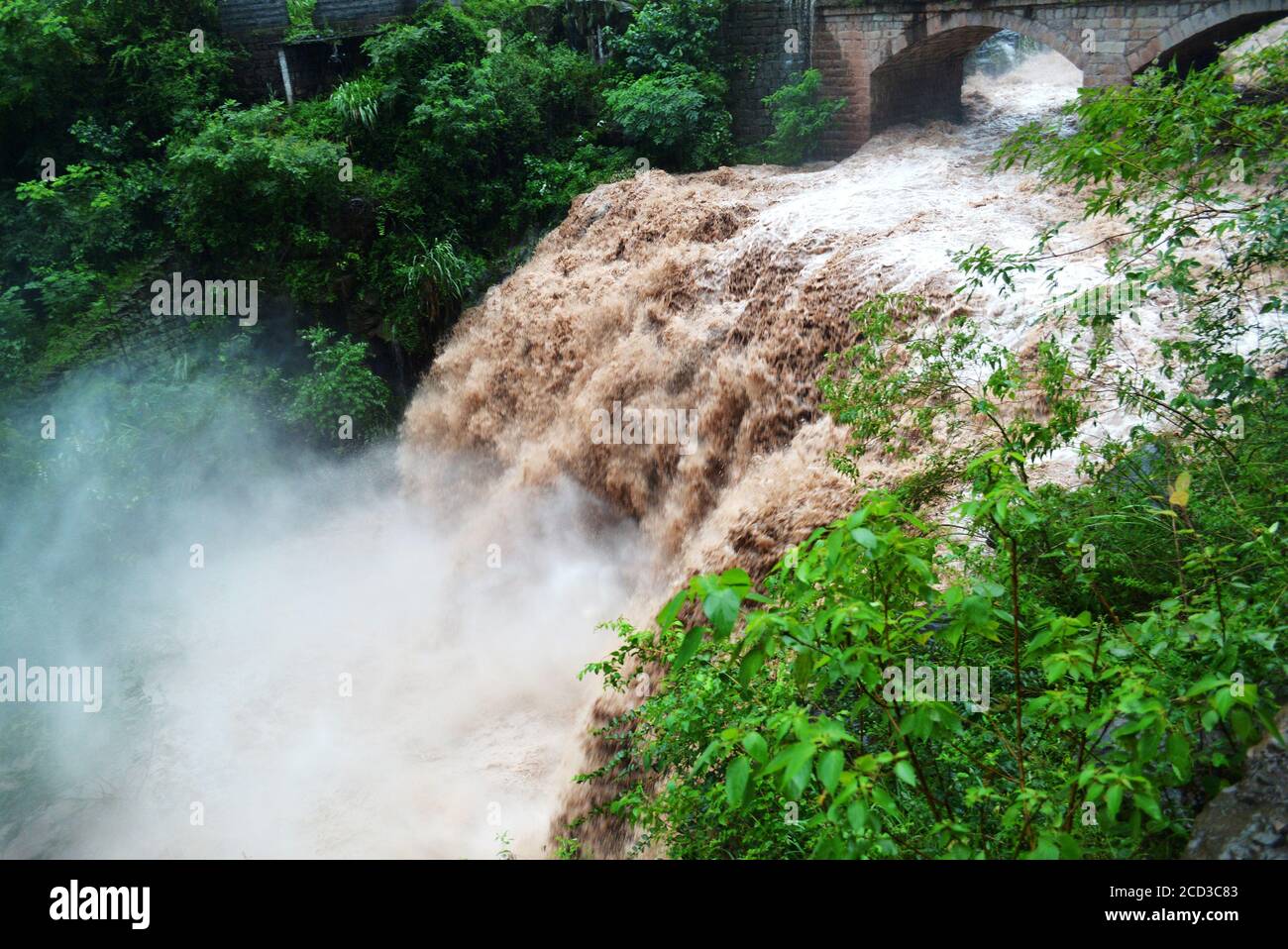Surging rivers hi-res stock photography and images - Alamy