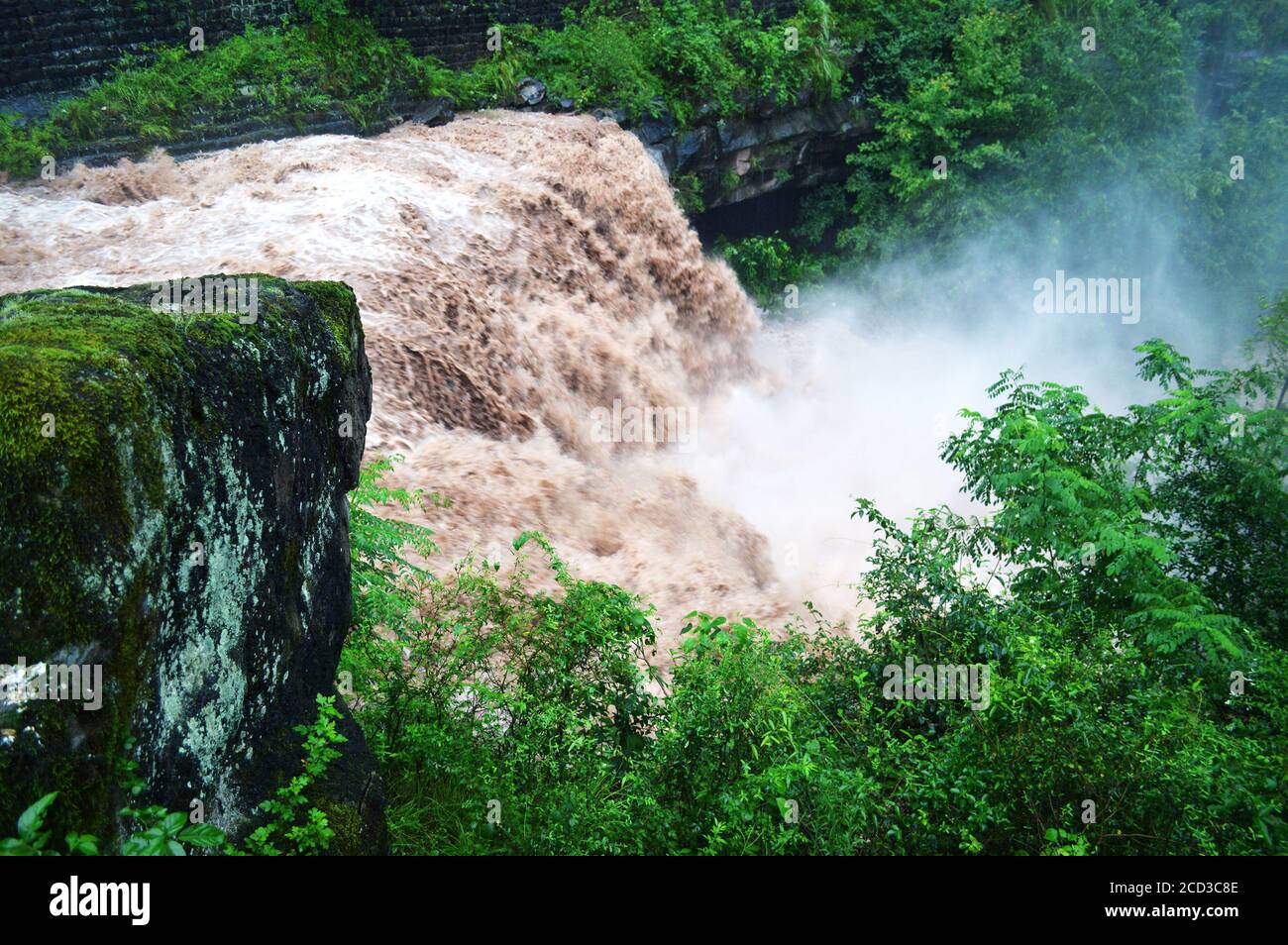 Surging rivers hi-res stock photography and images - Alamy