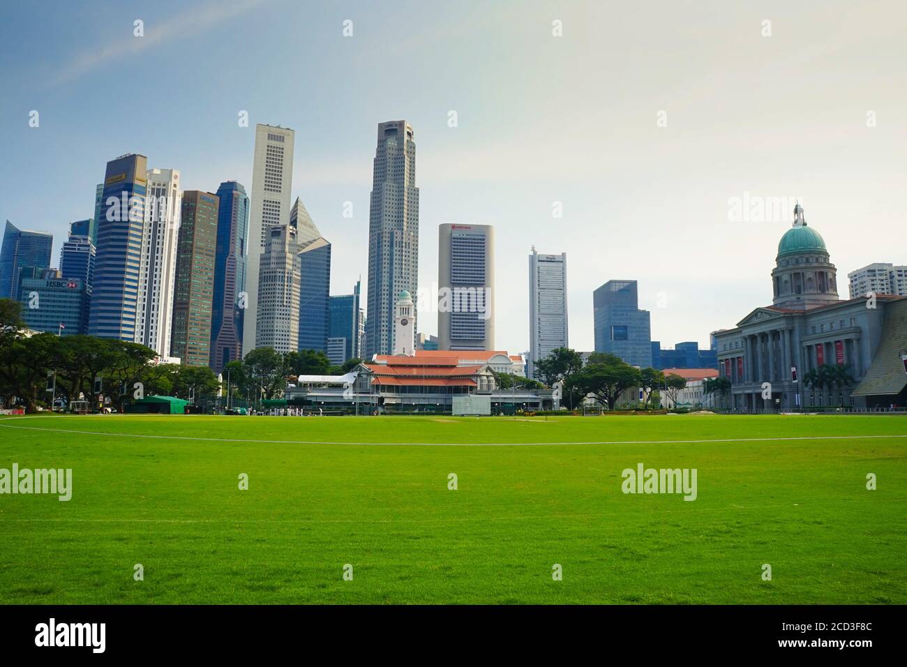 Mesmerizing view of beautiful Singapore city skyline Stock Photo - Alamy