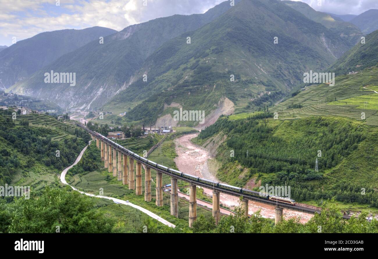 --FILE--A train runs on the Chengdu-Kunming Railway, which connects ...