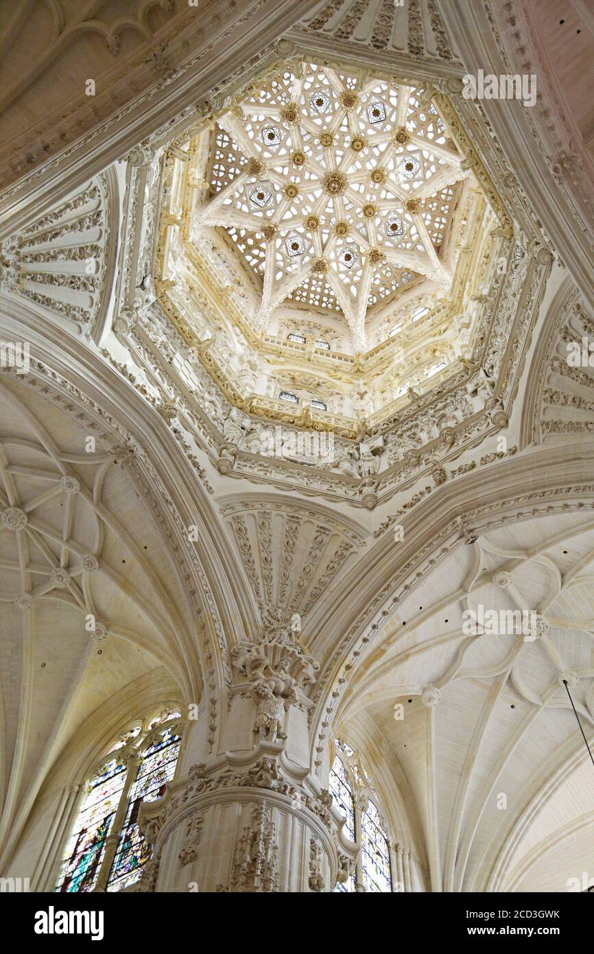 Espectacular gothic-plateresque dome, Burgos Cathedral, Spain Stock ...