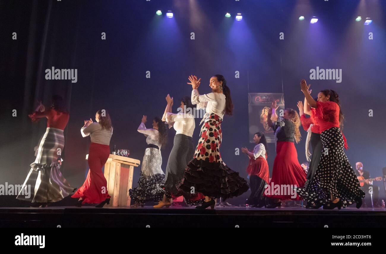 Flamenco fashion show hi-res stock photography and images - Alamy