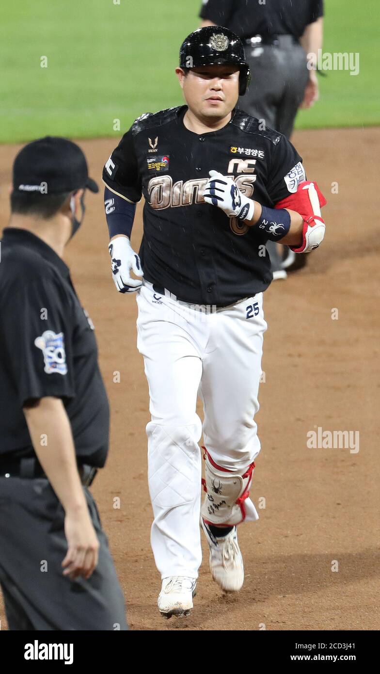 26th Aug, 2020. NC Dinos' Yang Eui-ji The NC Dinos' Yang Eui-ji rounds ...