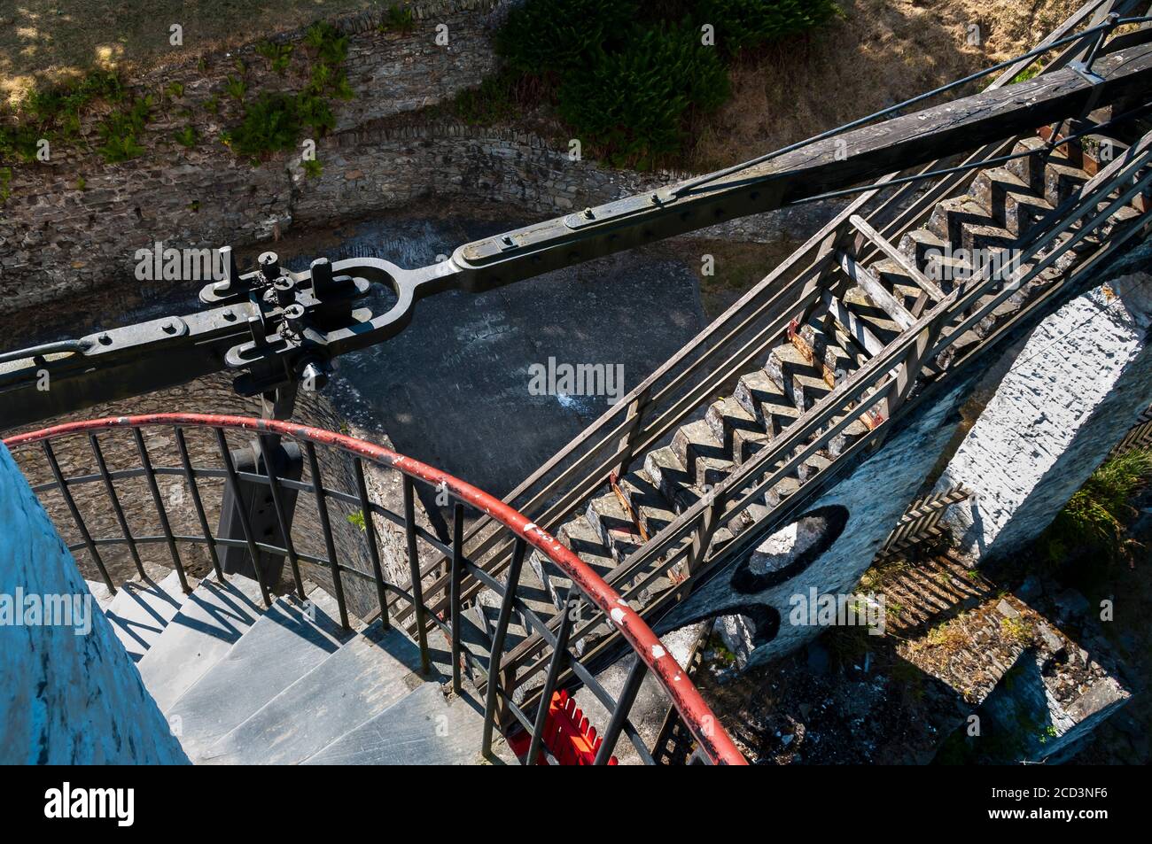Pitchback waterwheel hi-res stock photography and images - Alamy