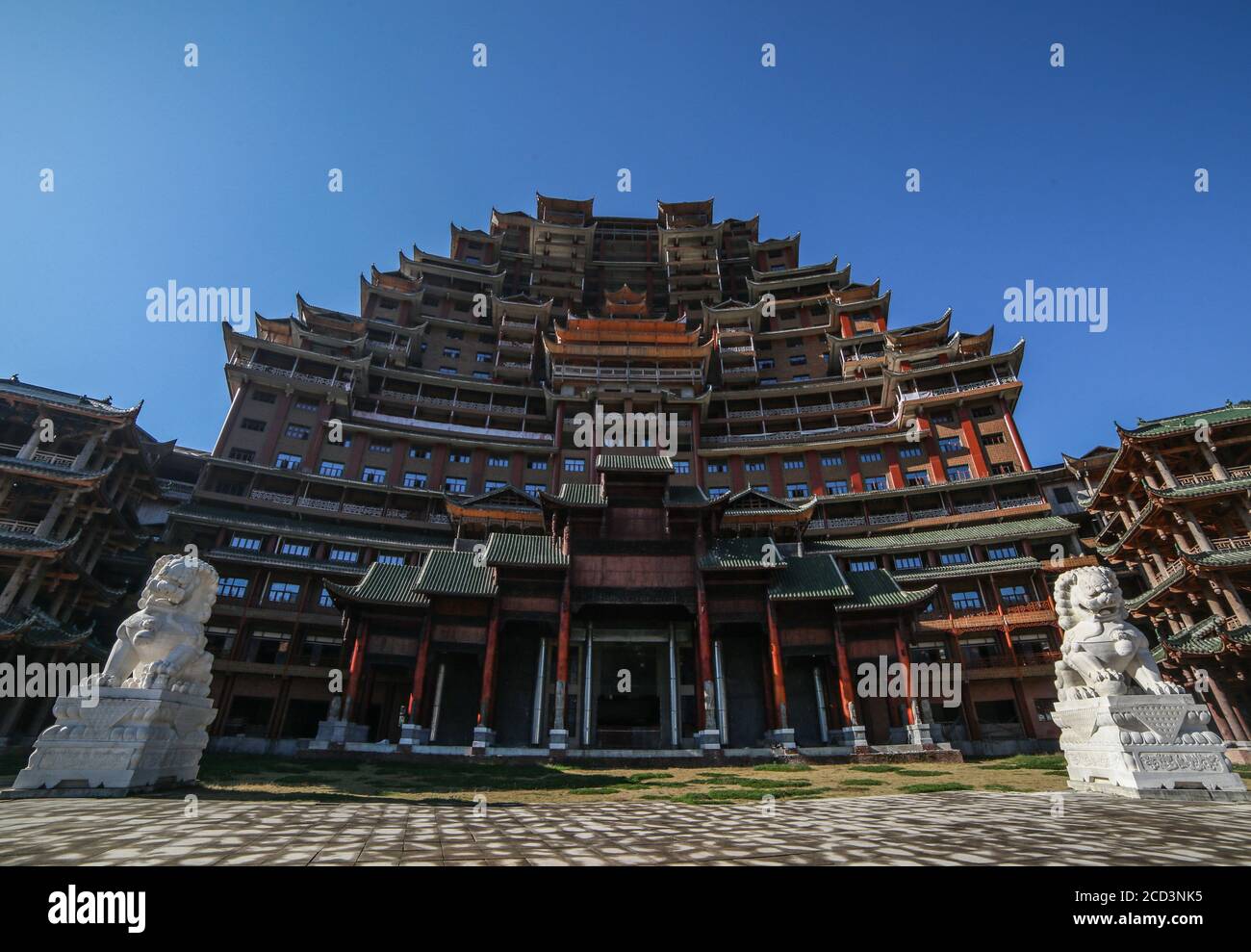 --FILE--A building, which is praised as the world's largest building in ...