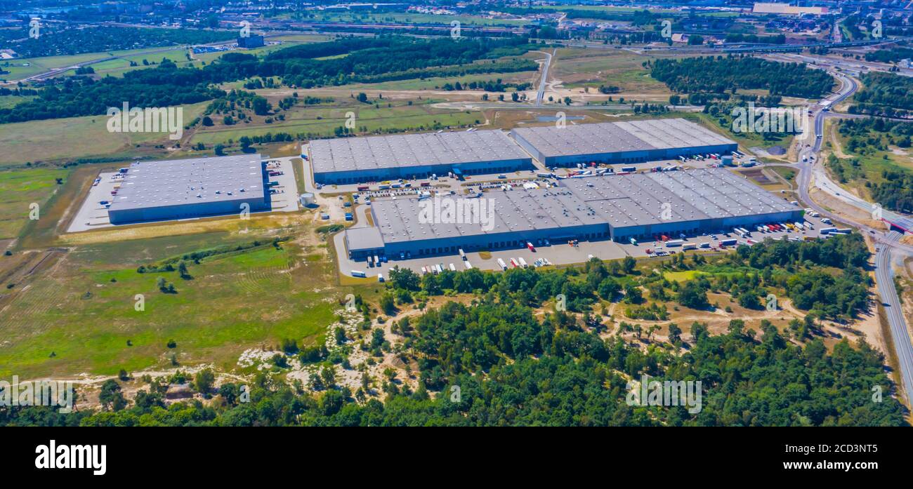 Supermarket loading area hi-res stock photography and images - Alamy