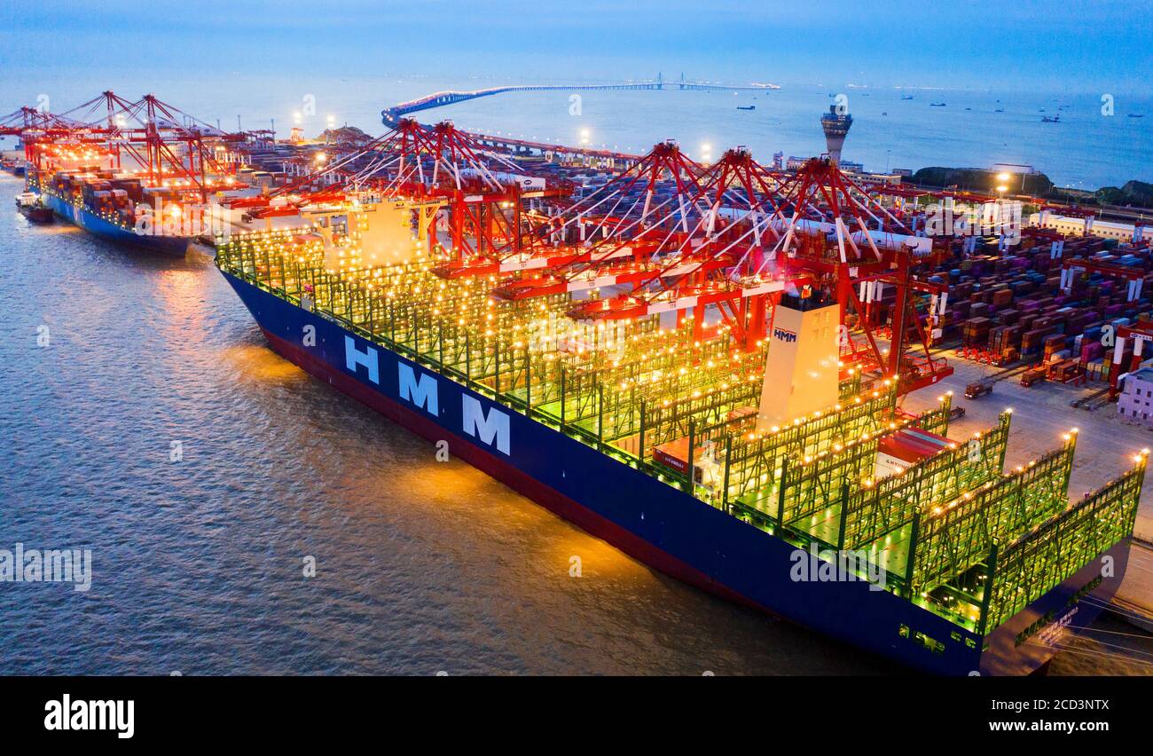 Aerial view of container vessels working at the Yangshan Port in ...