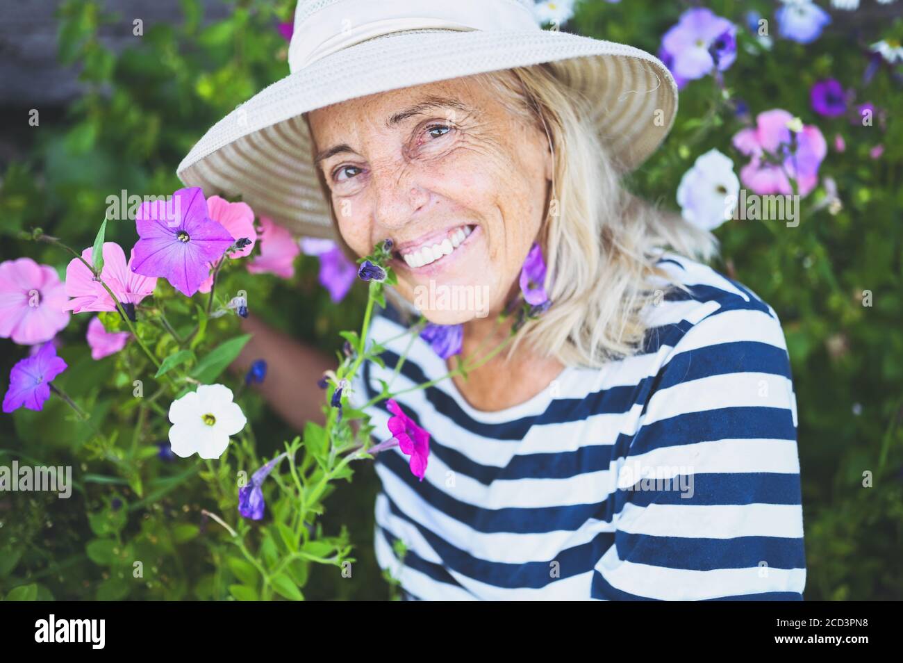 Old Woman Farming High Resolution Stock Photography and Images - Alamy