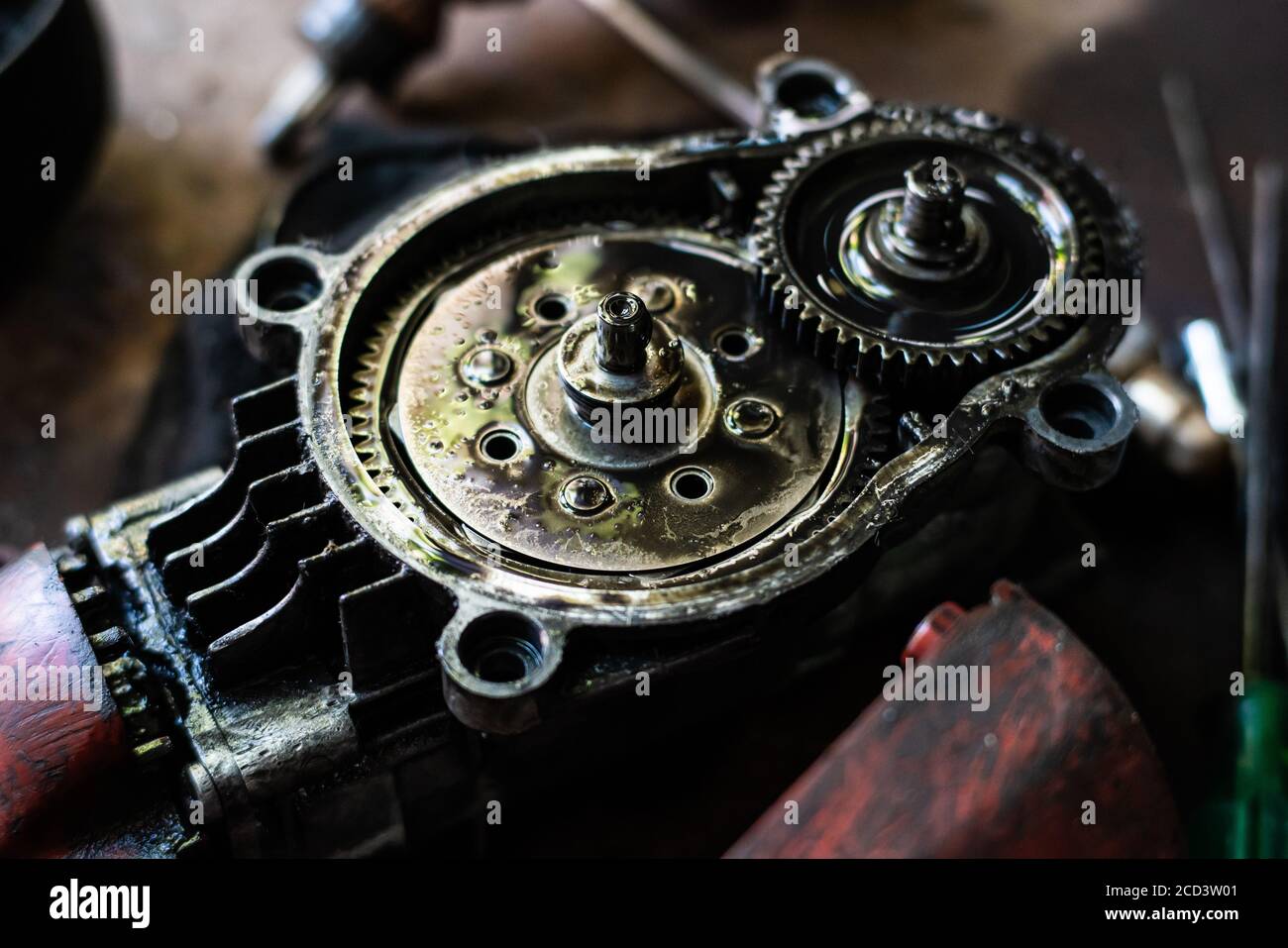 Car engine gear fix with engine oil close up Stock Photo - Alamy