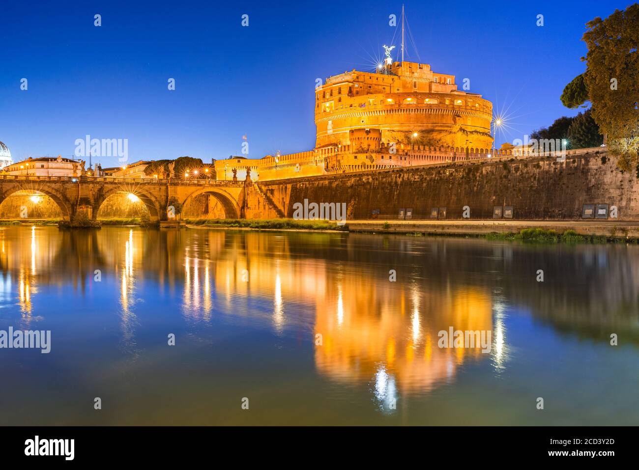 Roma medieval hi-res stock photography and images - Alamy