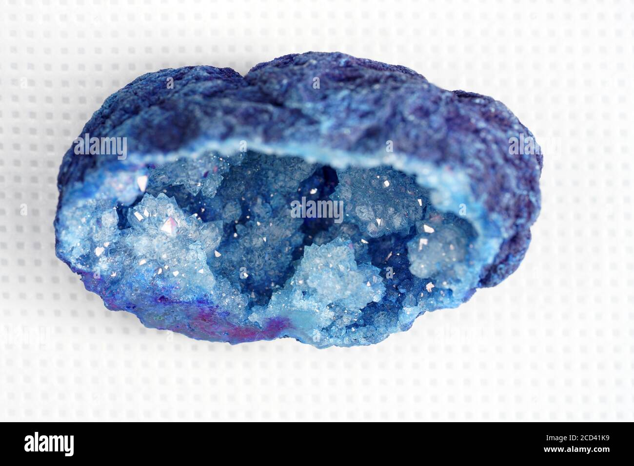 Blue azurite hi-res stock photography and images - Alamy