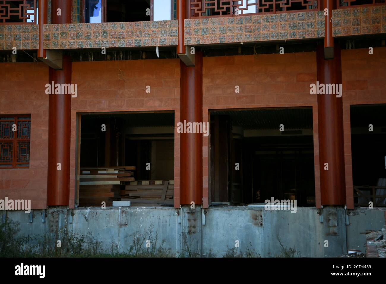 --FILE--A building, which is praised as the world's largest building in ...