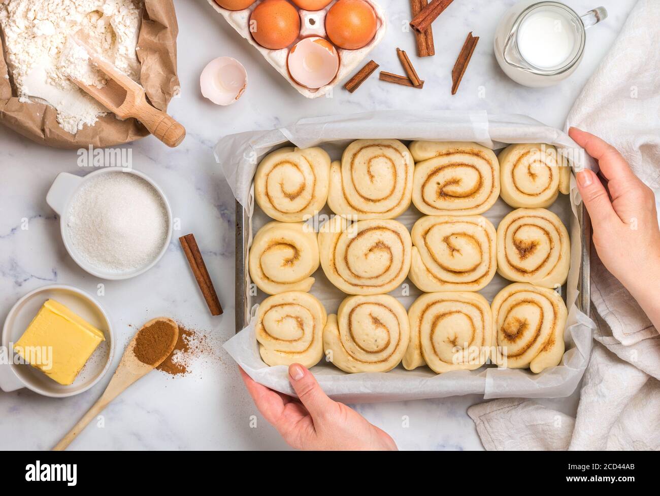 Cinnabon ingredients hi-res stock photography and images - Alamy