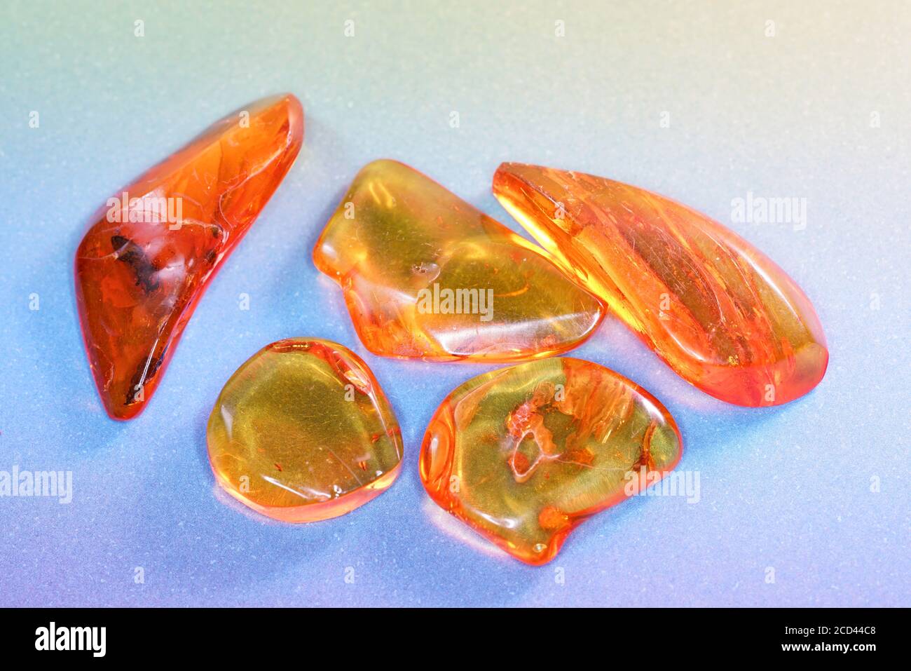 Amber pieces hi-res stock photography and images - Alamy
