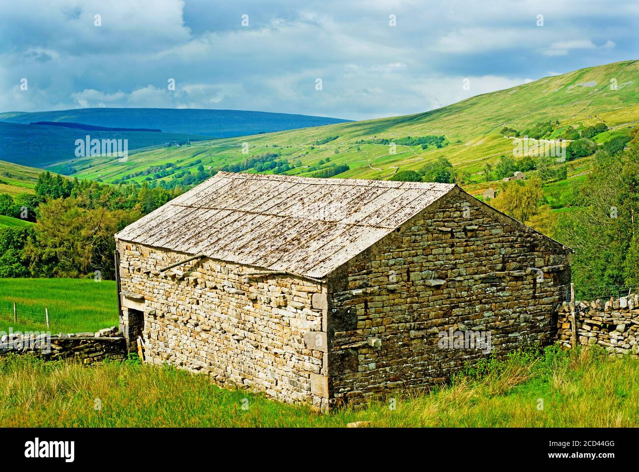Typical Stone Barn, Dentdale, Cumbria, England Stock Photo - Alamy