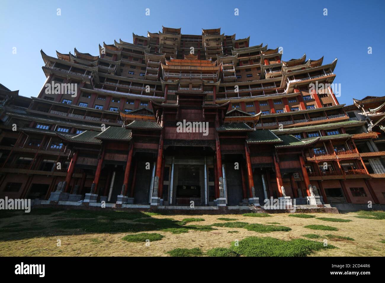 --FILE--A building, which is praised as the world's largest building in ...