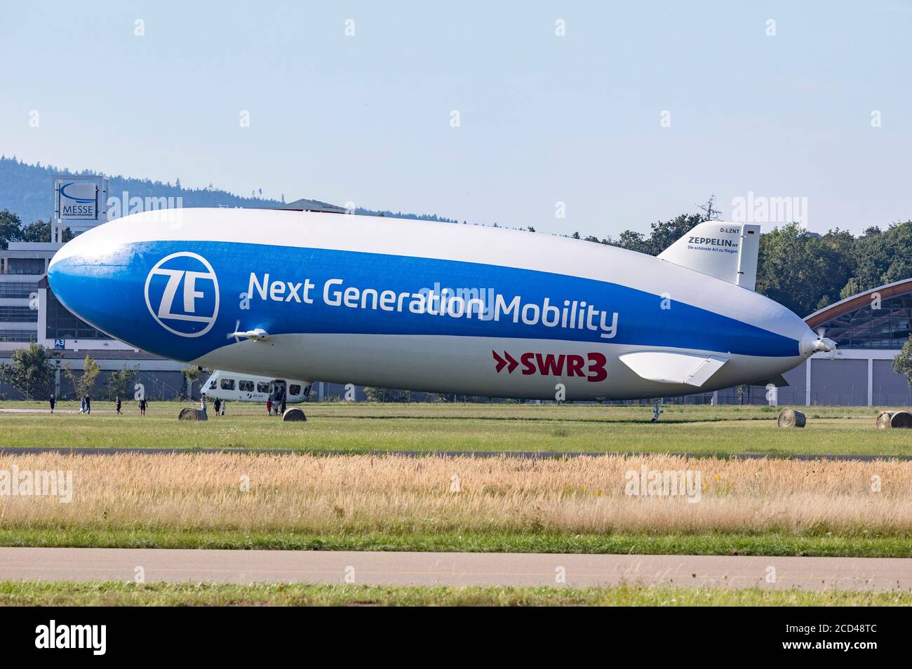 Zeppelin airship company ferdinand von zeppelin hi-res stock ...