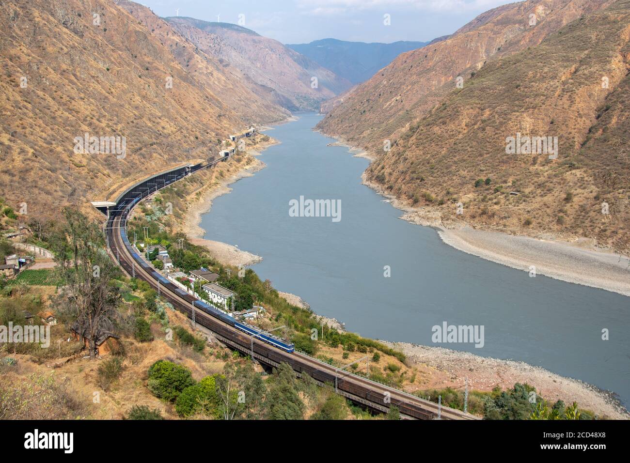 --FILE--A train runs on the Chengdu-Kunming Railway, which connects ...