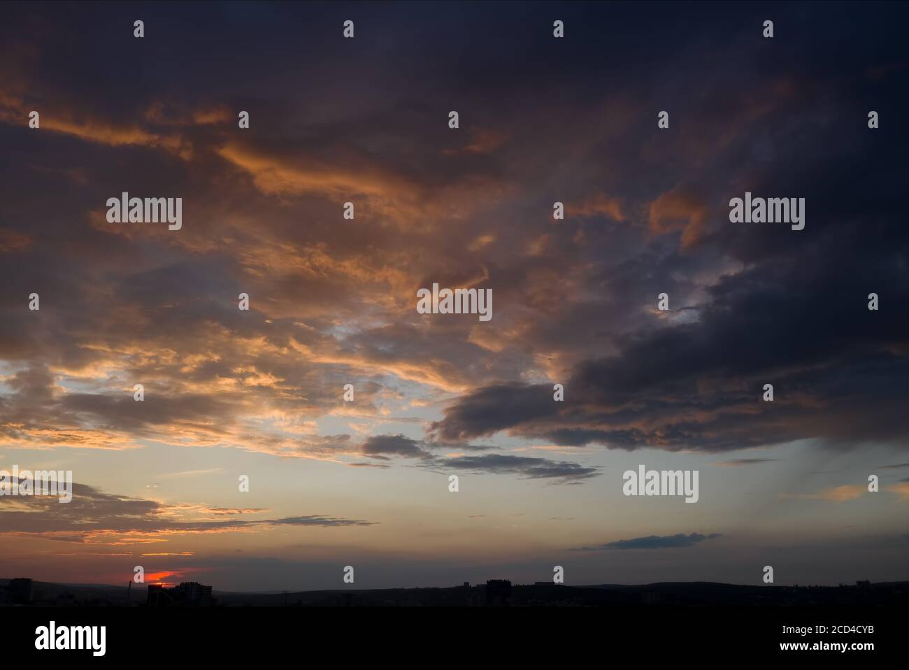 Beautiful sunset dark cloud hi-res stock photography and images - Alamy