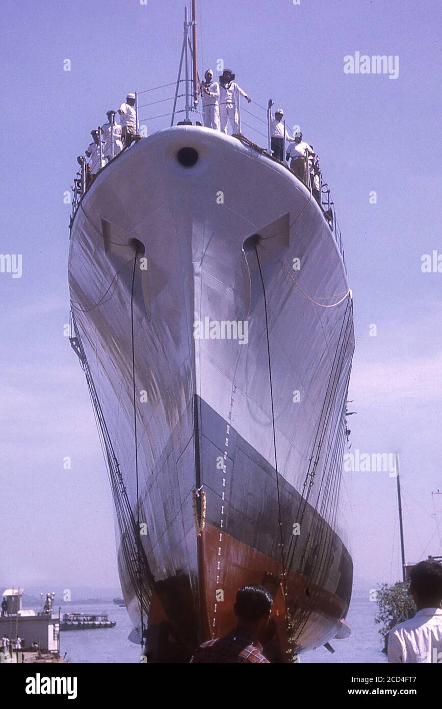 Indian navy frigate hi-res stock photography and images - Alamy