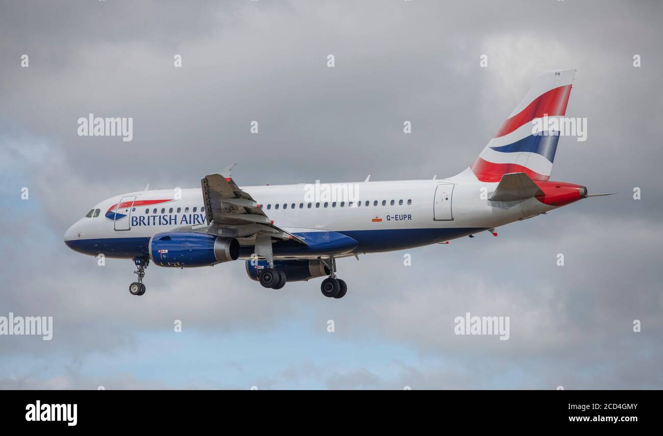 Airplane from the airline british airways on approach for landing hi ...