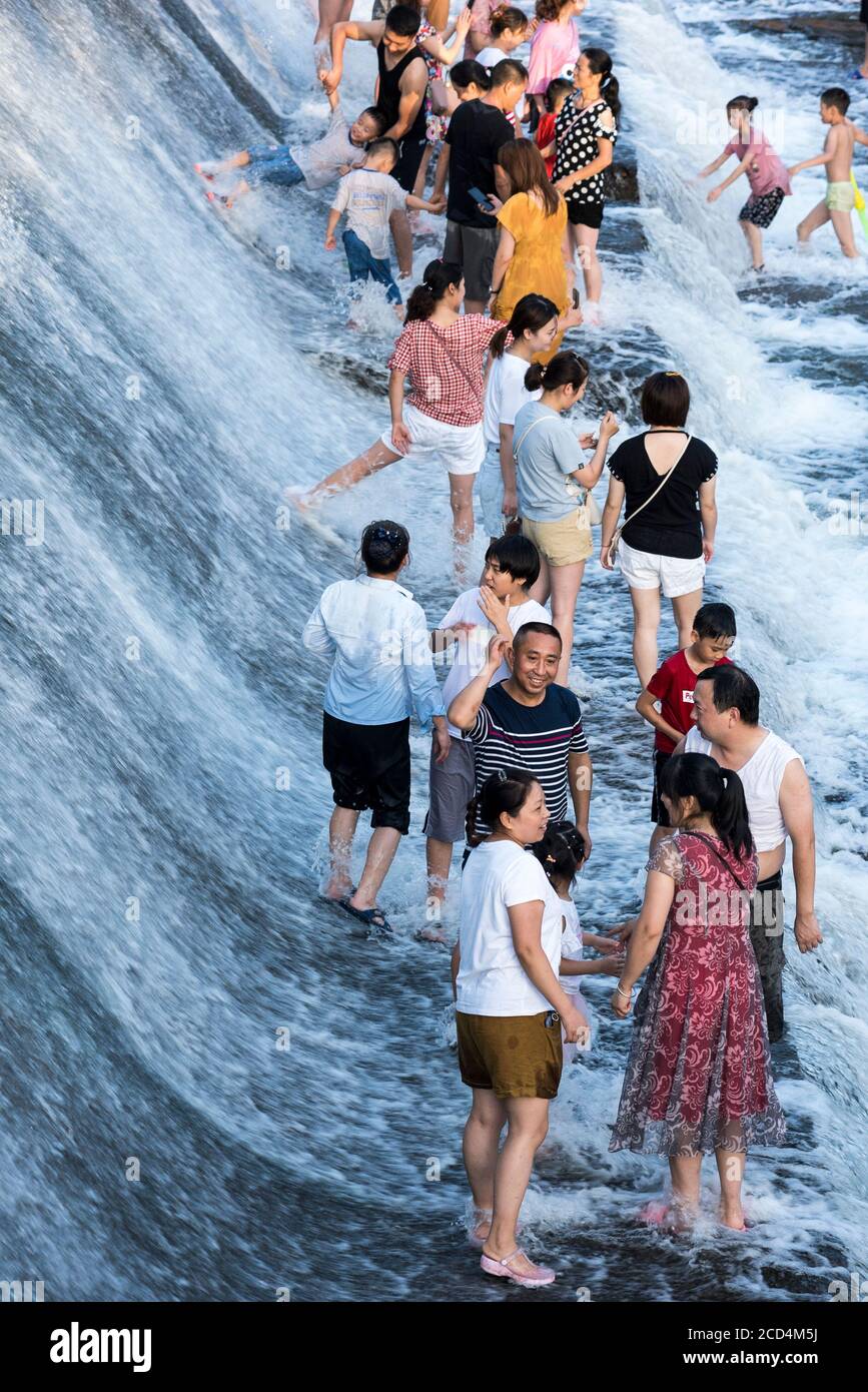 People play water in Chengdu city, southwest China's Sichuan province ...