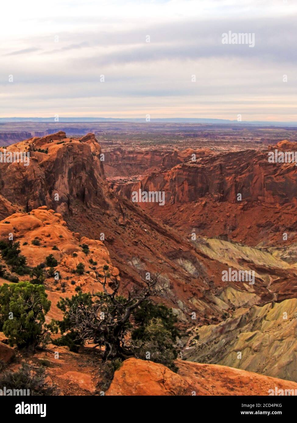 Upheaval dome hi-res stock photography and images - Alamy