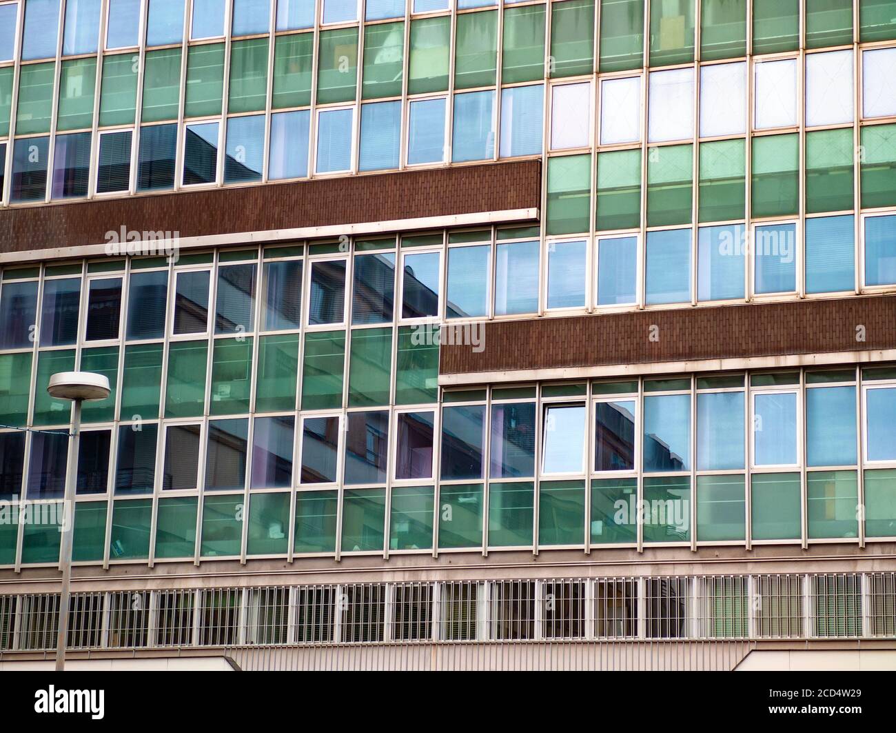 Skyscraper texture hi-res stock photography and images - Alamy