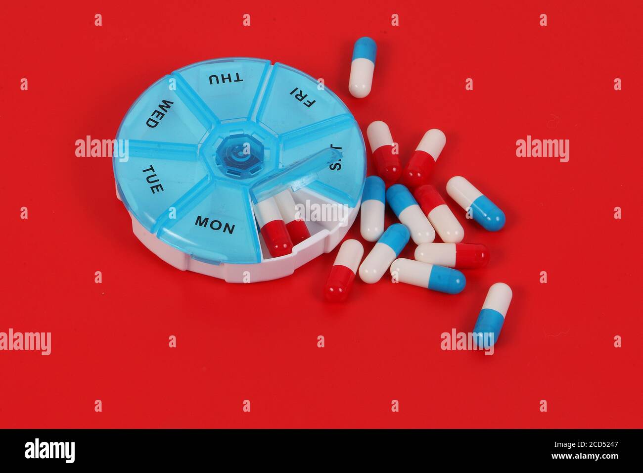 Weekly pill pack hi-res stock photography and images - Alamy
