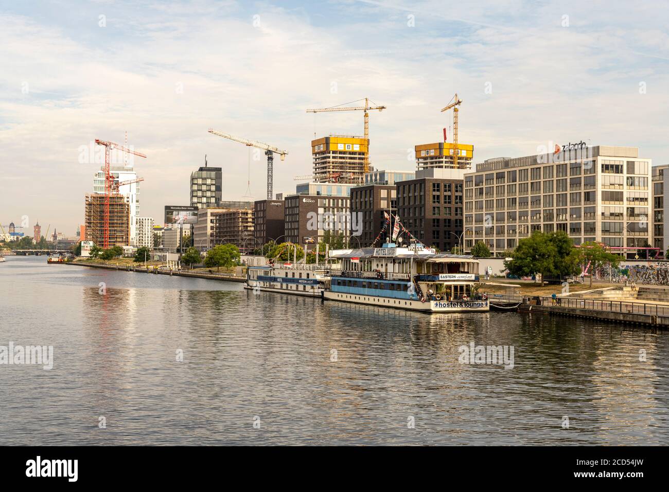 Oberbaum bridge on the spree river in berlin hi-res stock photography ...
