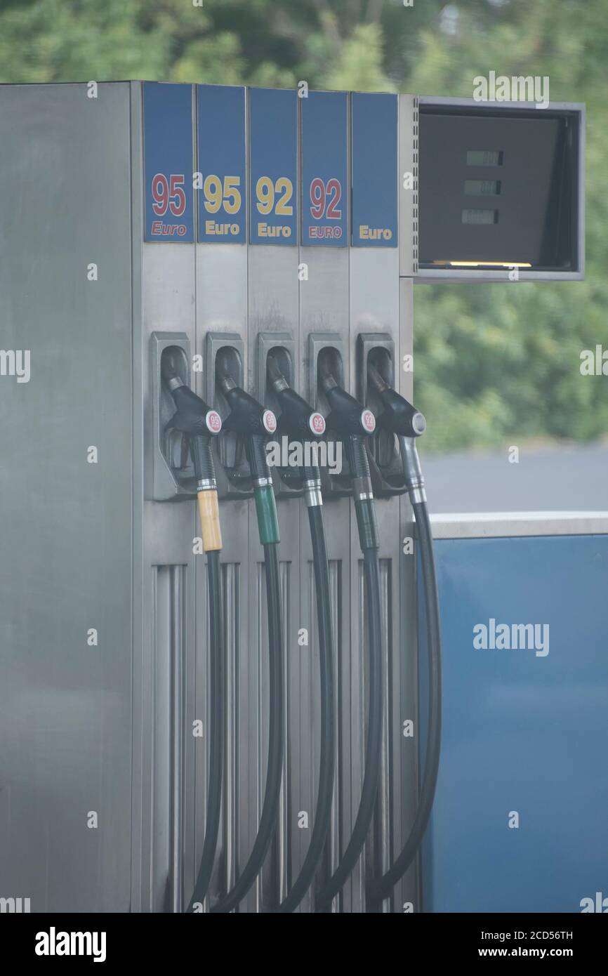 Gas and oil dispensers hi-res stock photography and images - Alamy