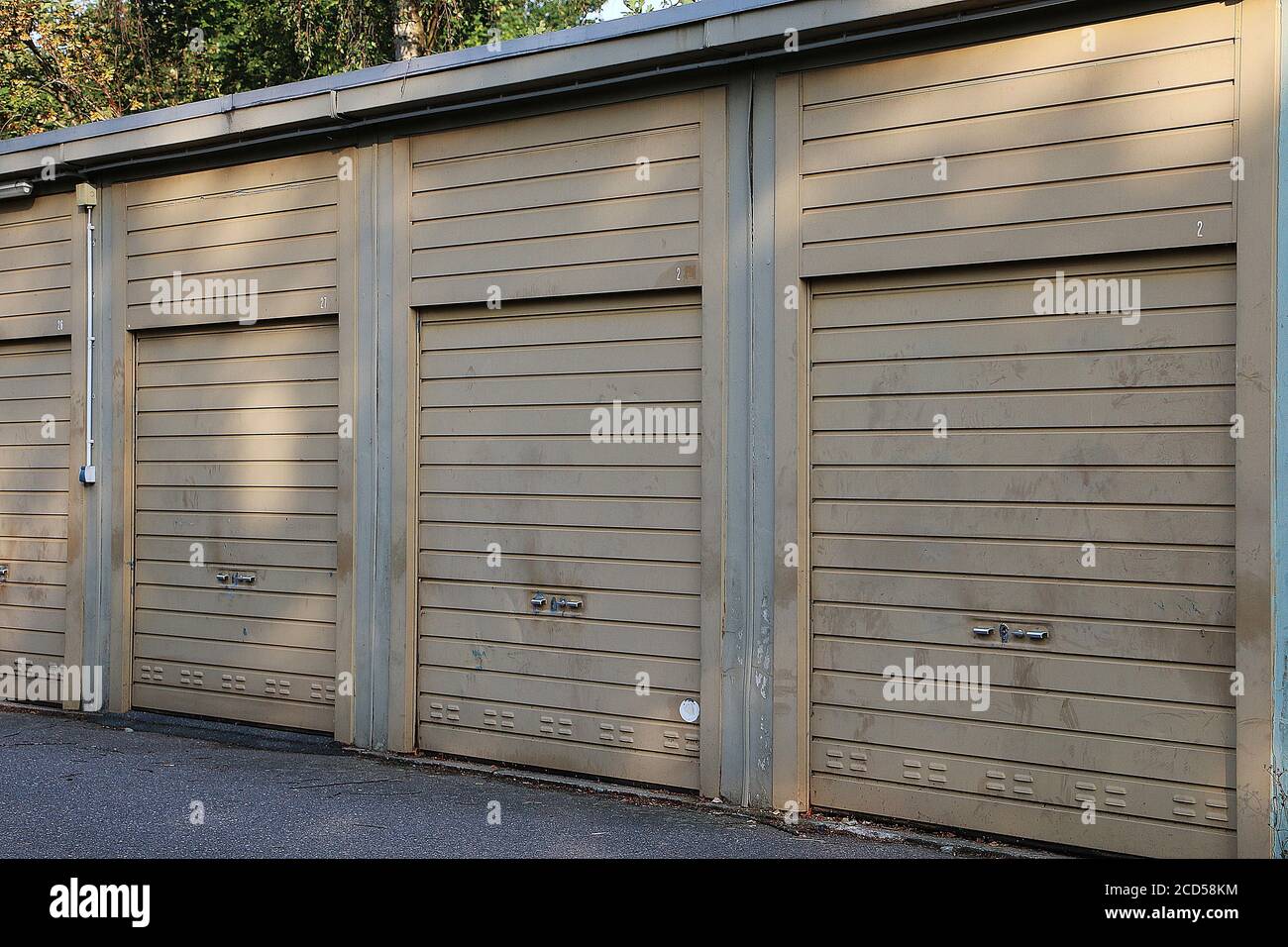 Sectional gates hi-res stock photography and images - Alamy