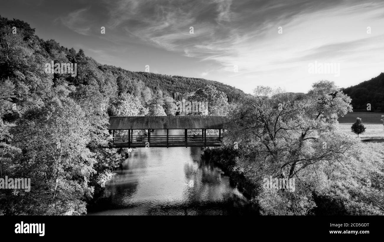 Footbridge scenery hi-res stock photography and images - Alamy