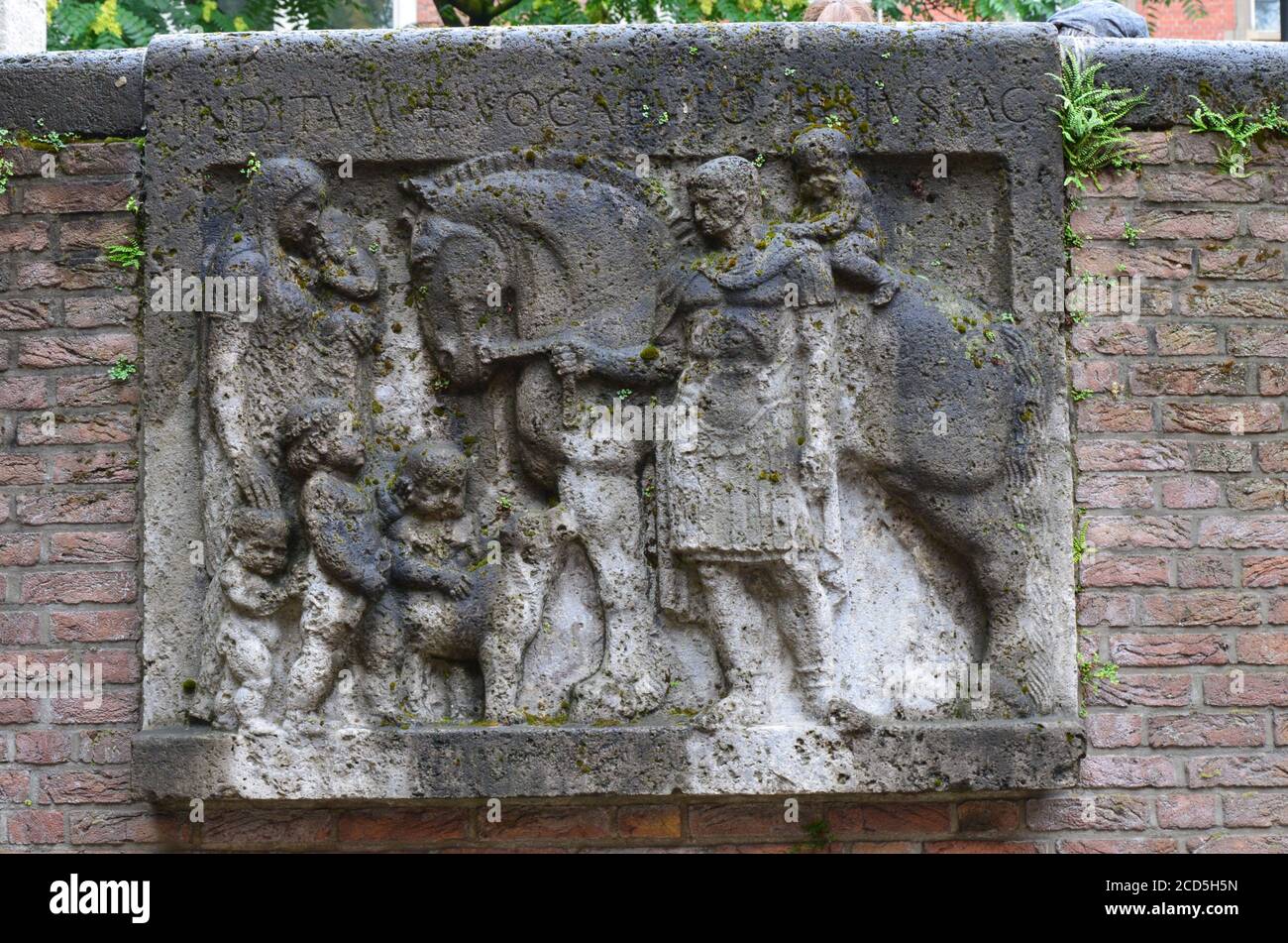 Roman fountain. City Of Cologne Stock Photo - Alamy