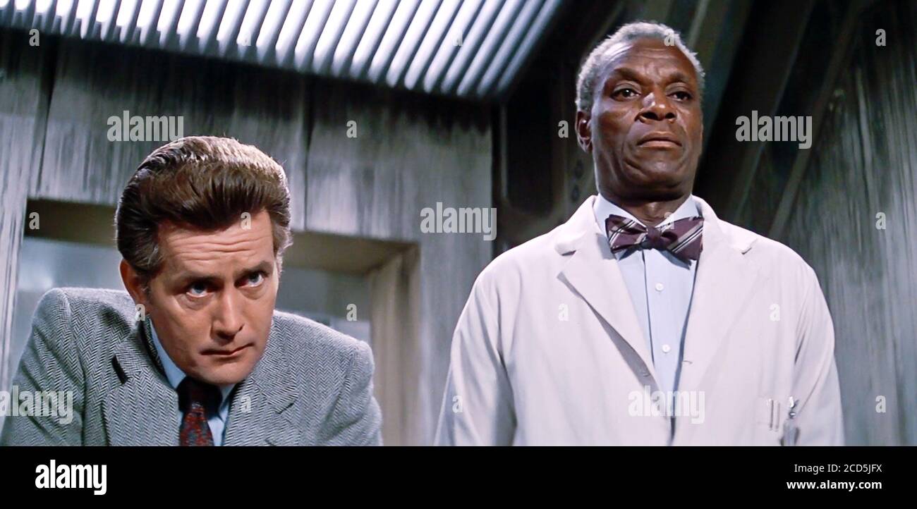 USA Martin Sheen and Moses Gunn in the ©Universal Pictures movie ...