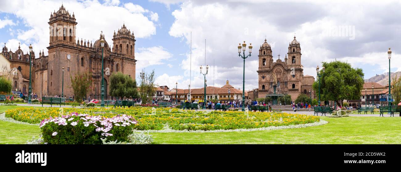 Town square, Plaza de Armas in Cusco, Peru Stock Photo - Alamy