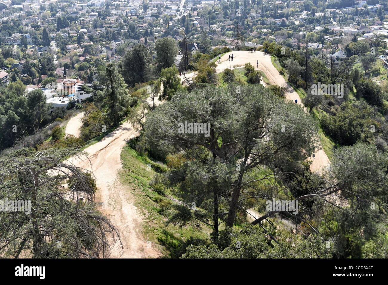 Santa monica mountains los angeles hi-res stock photography and images ...