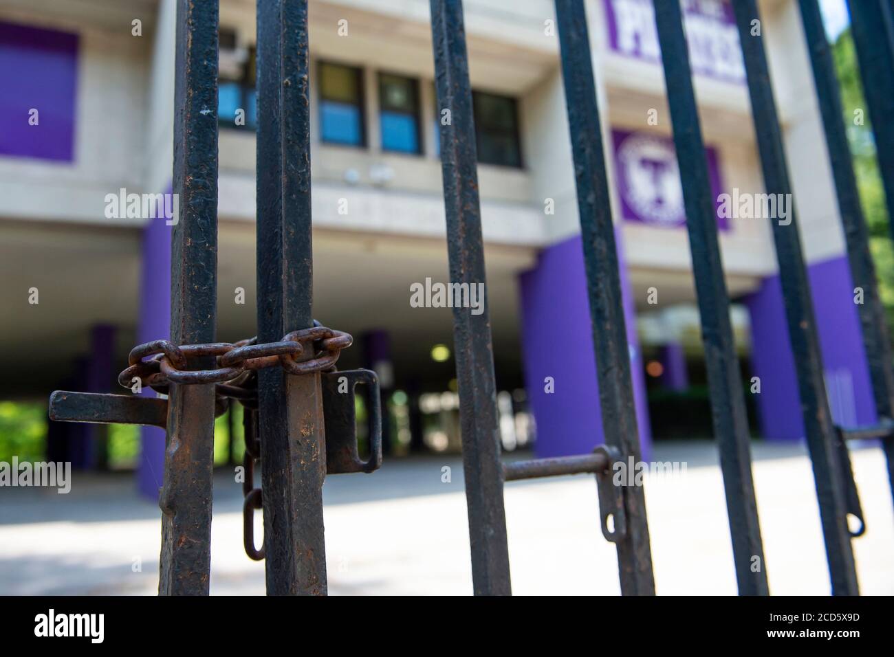 Reopening of high schools hi-res stock photography and images - Alamy