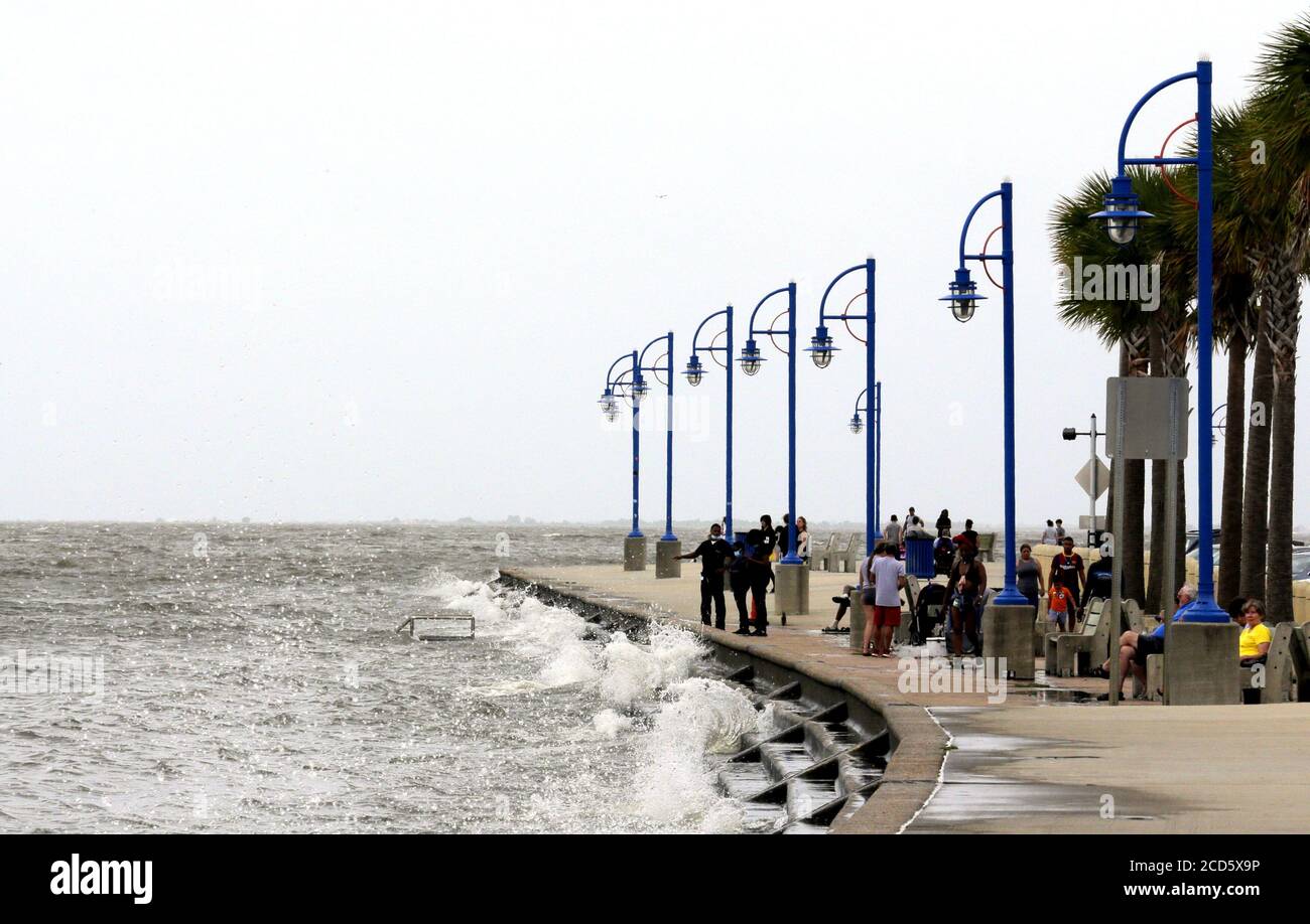 Lakeshore drive new orleans hi-res stock photography and images - Alamy
