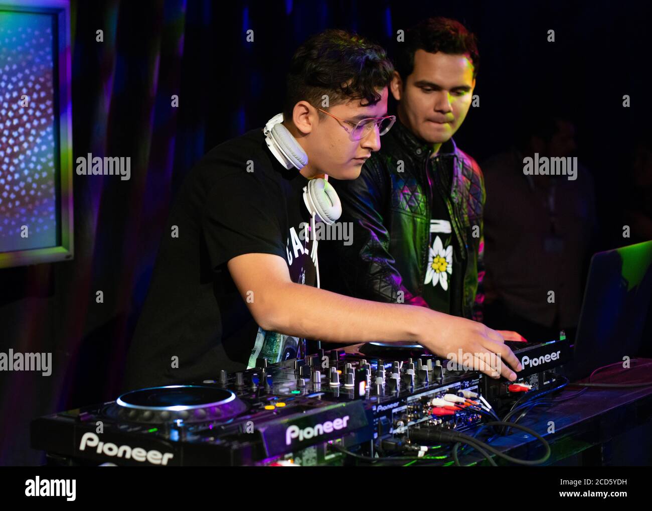 3ball hi-res stock photography and images - Alamy