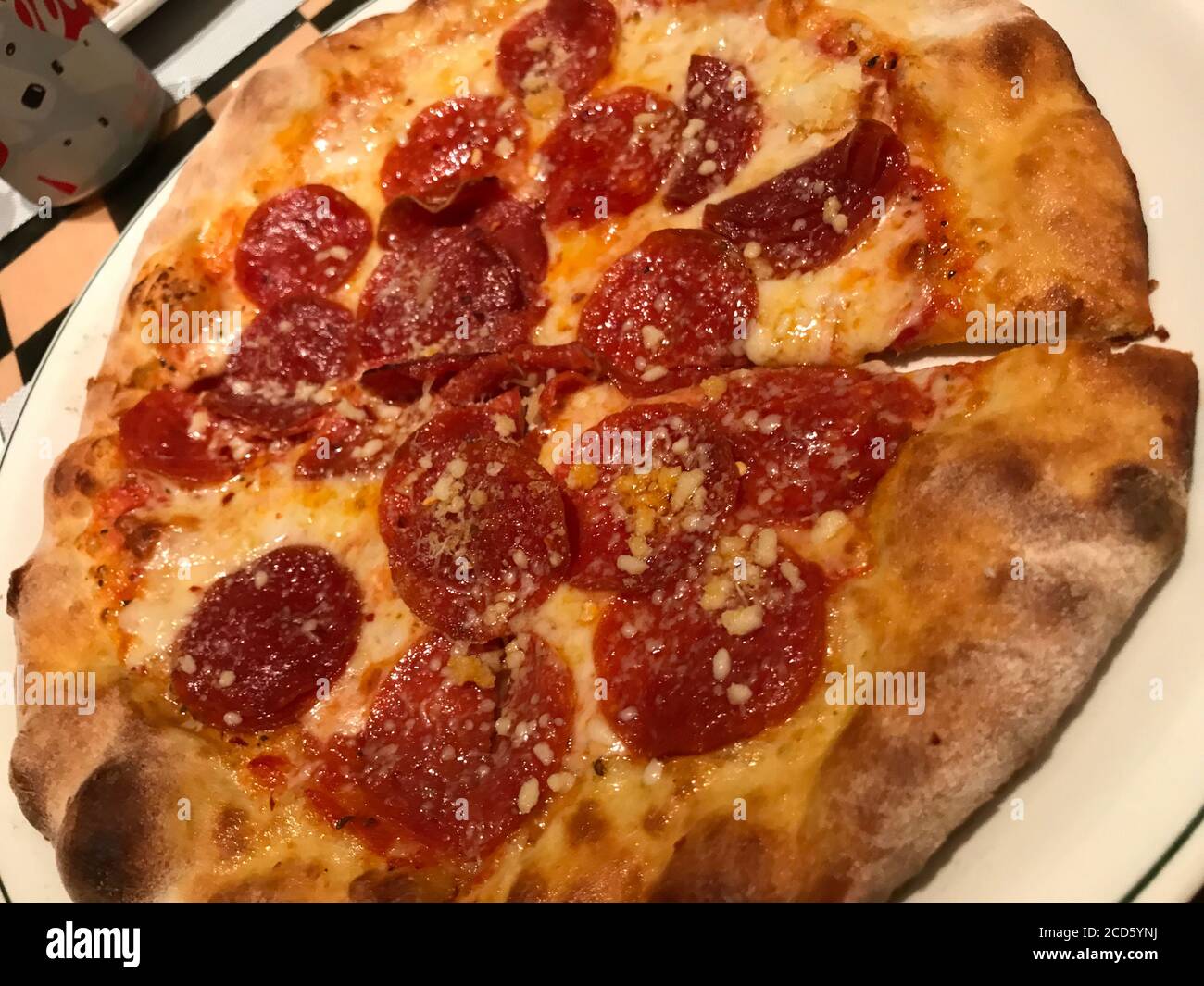 Close up of a whole pepperoni pizza Stock Photo - Alamy