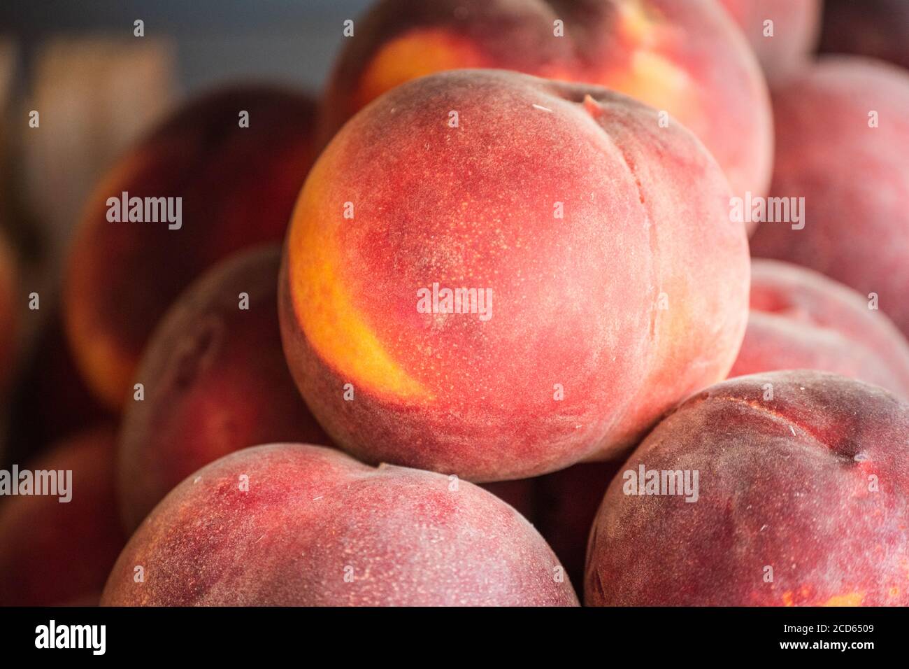 Peach close up fruit background. Peaches a lot Stock Photo - Alamy